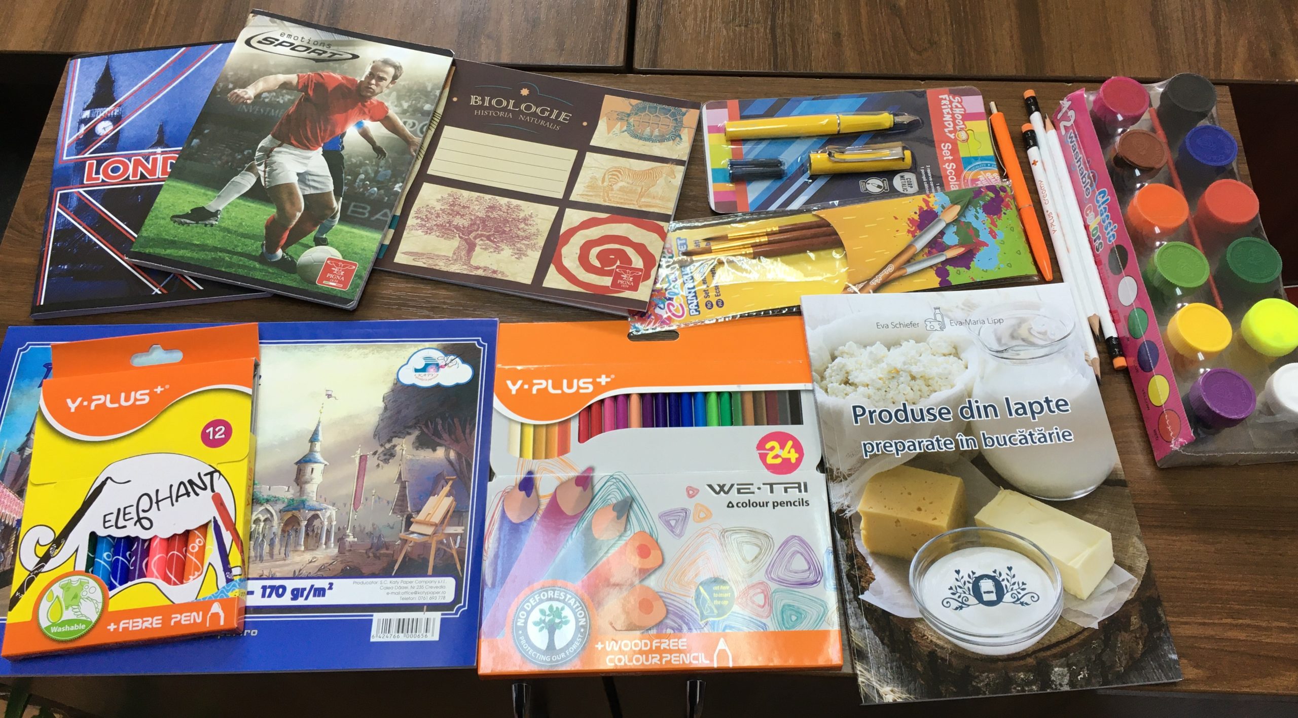 Controale la distribuitorii de rechizite și uniforme școlare - Radio ...