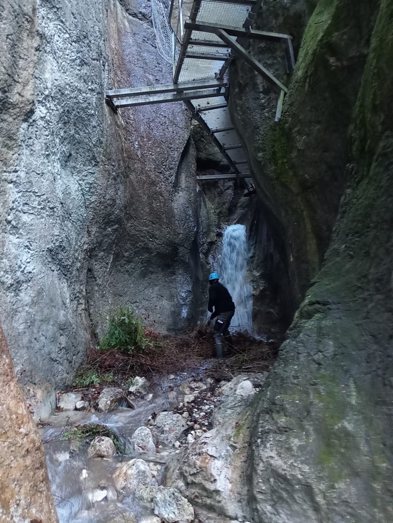 Au fost deschise Canionul 7 Scări și Tiroliana 7 Scări - Radio Romania Cluj