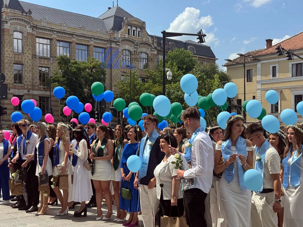Clujul colorat de absolvenții de liceu - Radio Romania Cluj